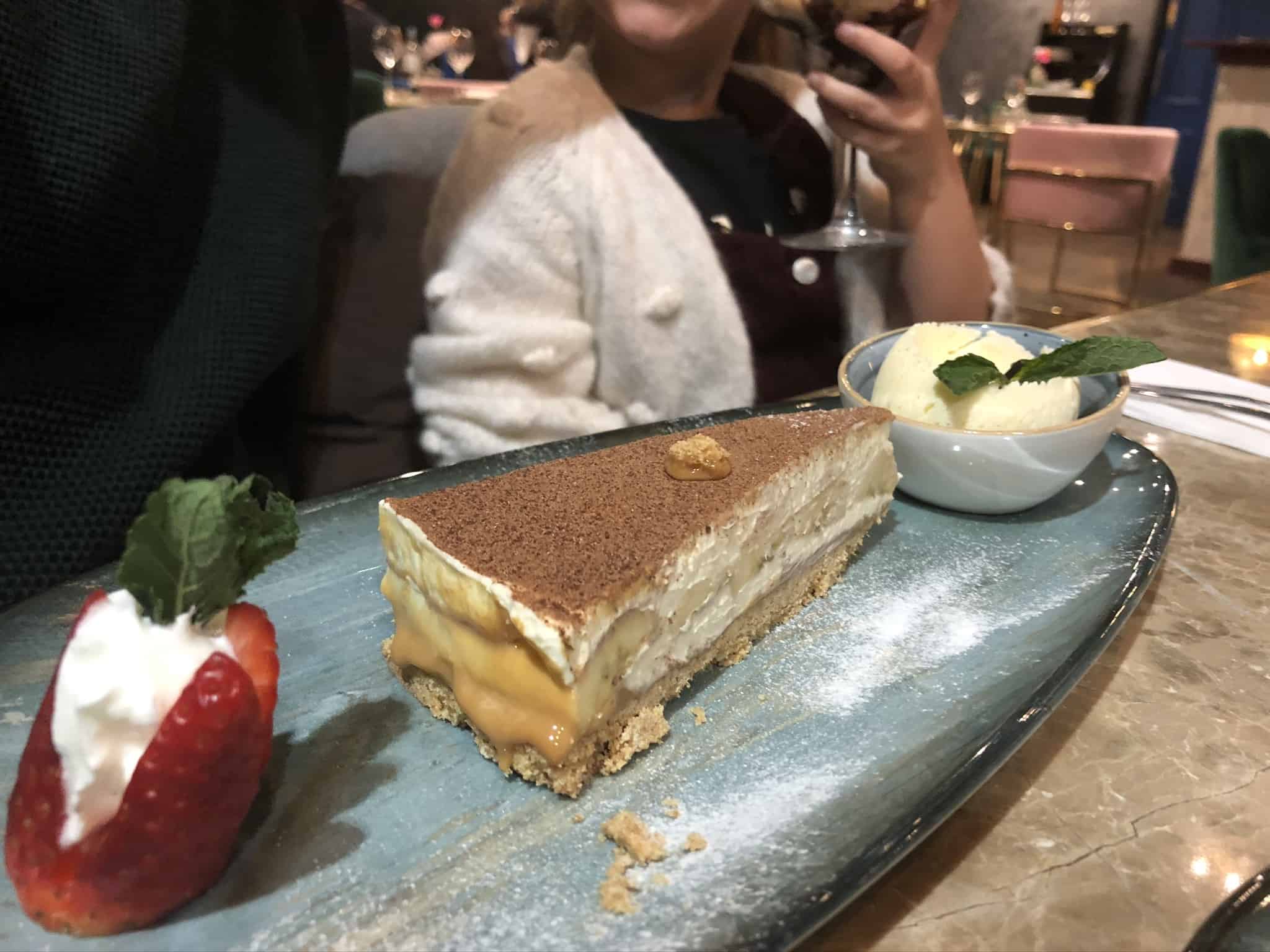 RESTAURANT REVIEW: DeRoka Milton Keynes - Sophie's Suitcase