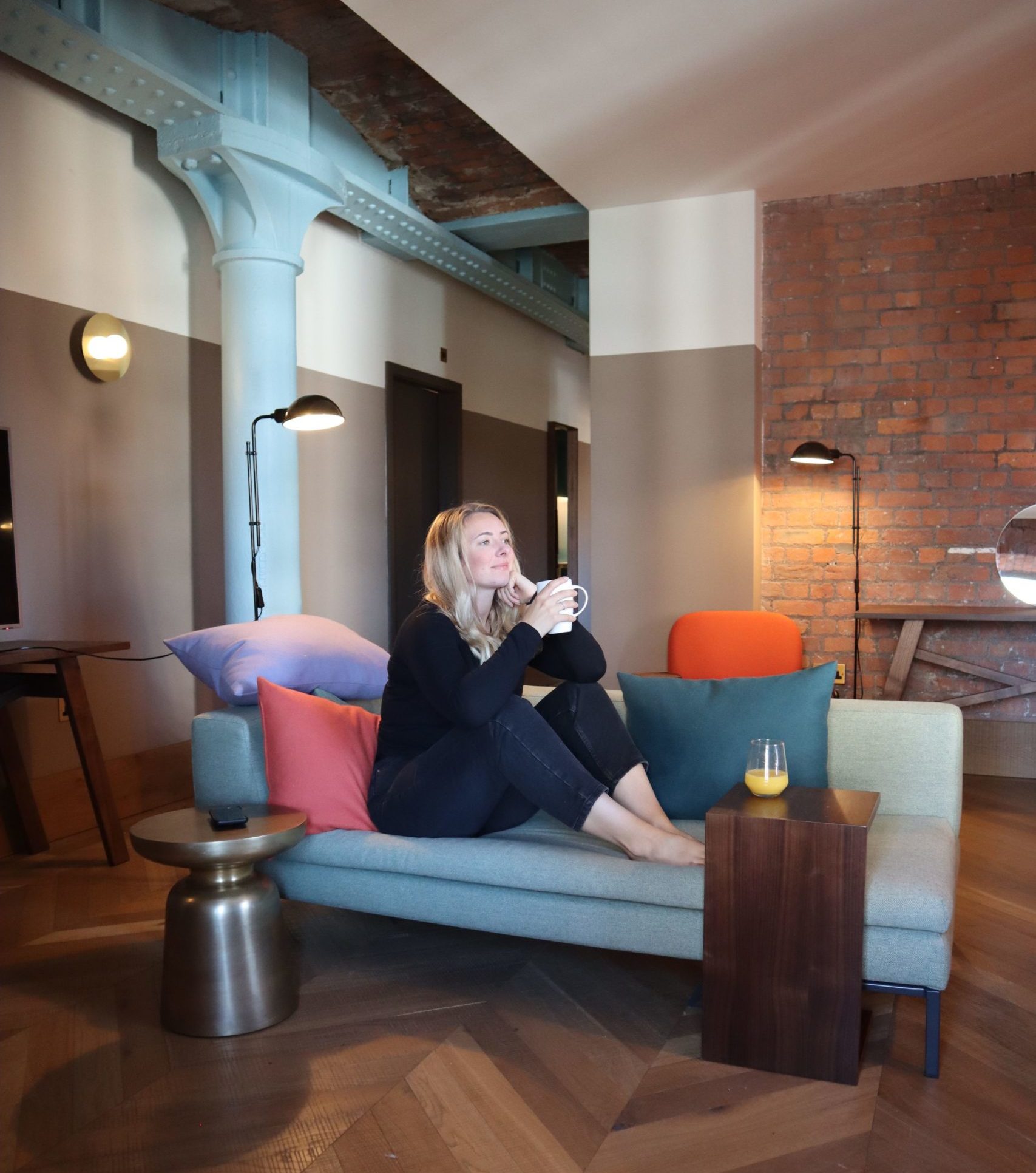 How to Teach English Online as a Digital Nomad - Sophie's Suitcase