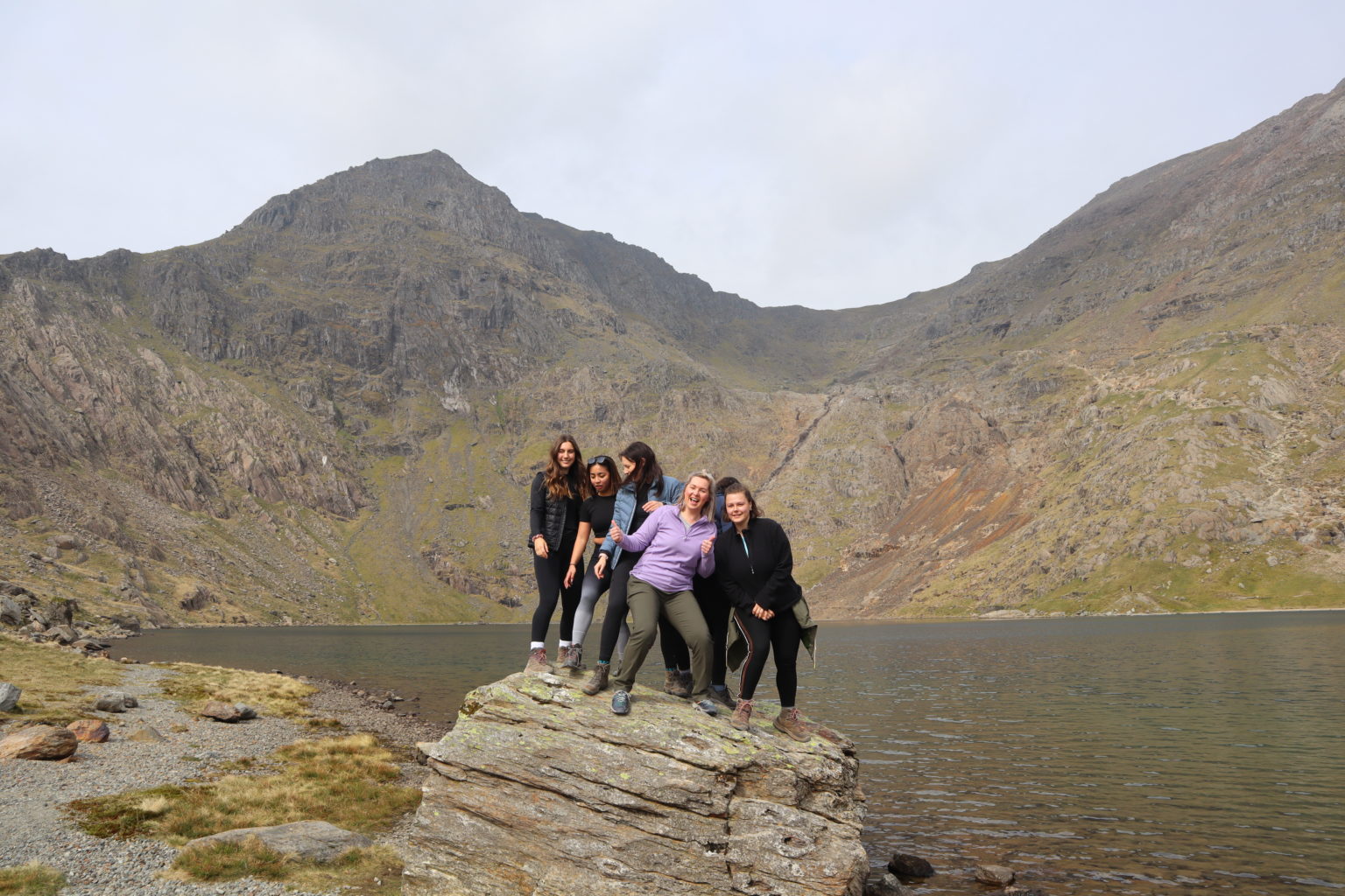 Hiking in Snowdonia: Mount Snowdon summit + Snowdon routes (Yr Wyddfa ...